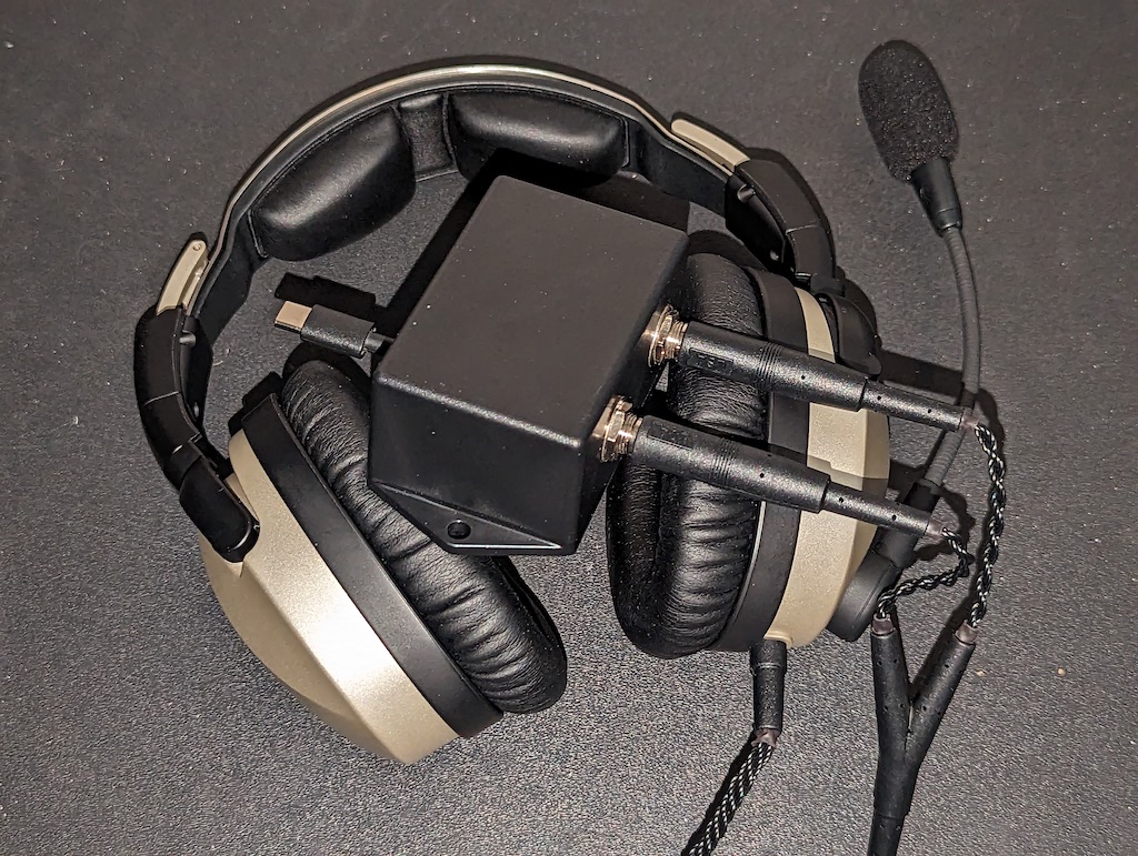 9er Systems | General Aviation headset to USB connector